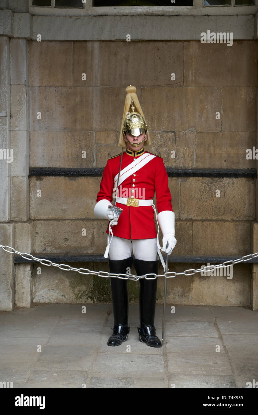 Queens guard london hi-res stock photography and images - Alamy