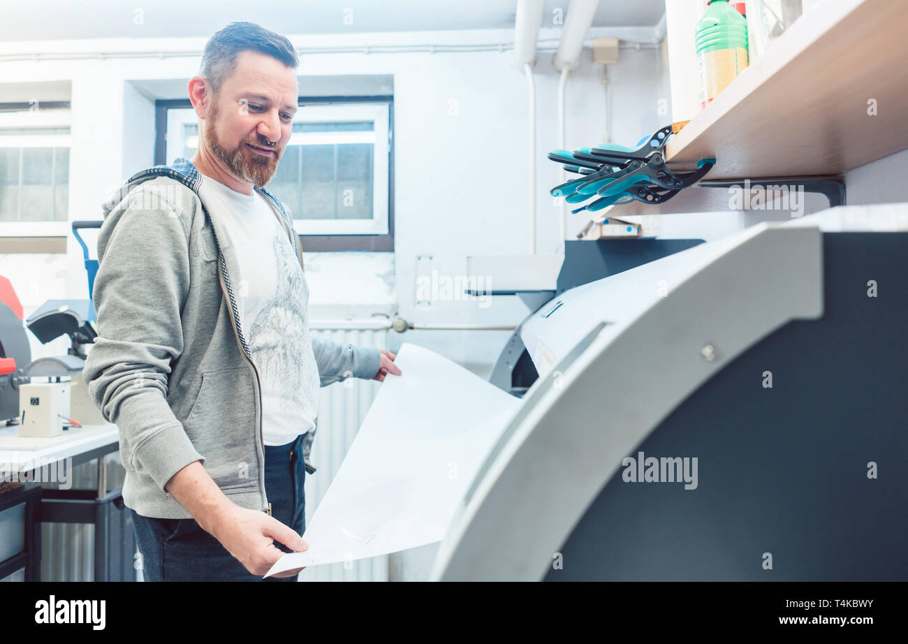 Large format printer hi-res stock photography and images - Alamy