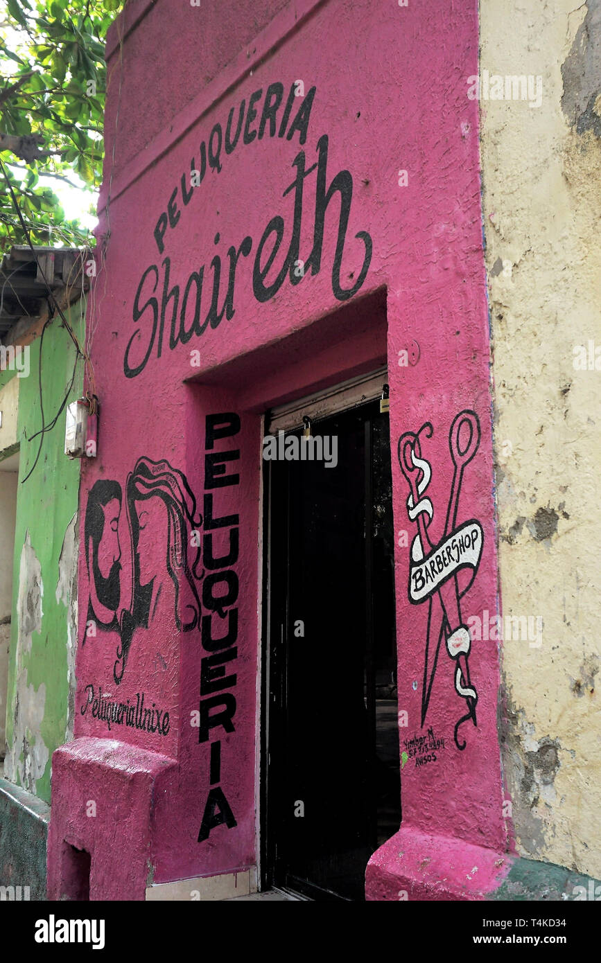 Facade barber shop hi-res stock photography and images - Alamy