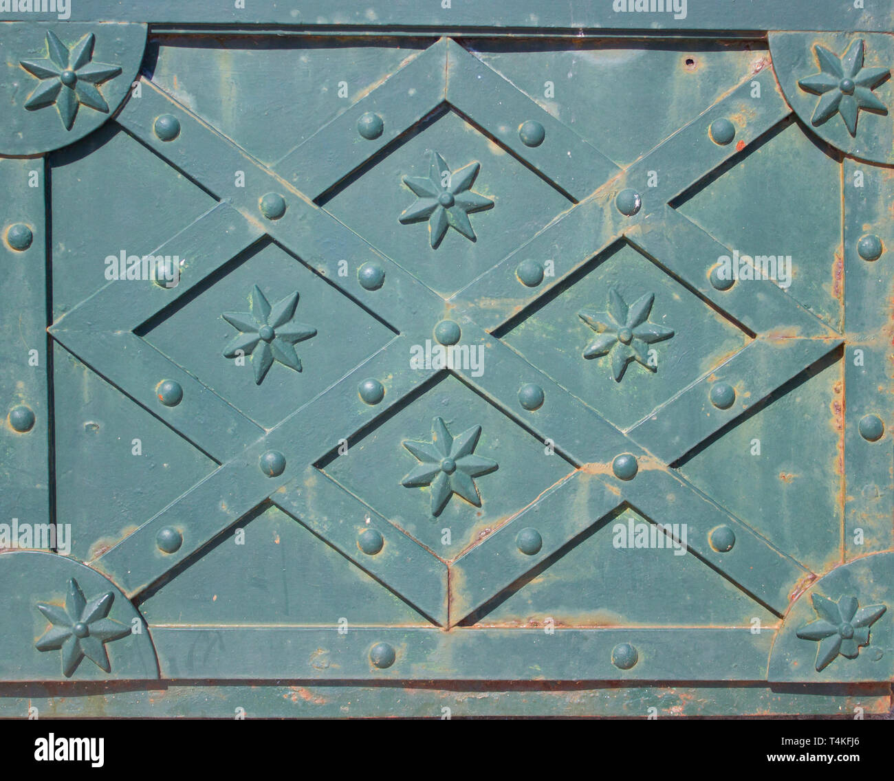 Old iron door green with rust elements Stock Photo - Alamy