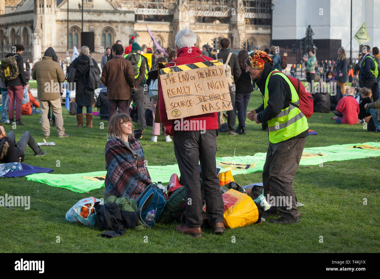 Protestors with banners congregate on Parliament Square, Westminster ...