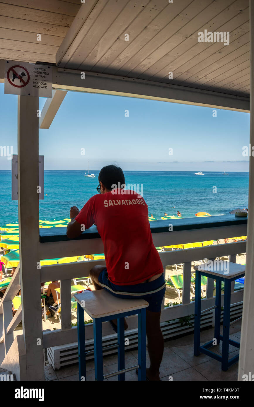 Bored security guard hi-res stock photography and images - Alamy