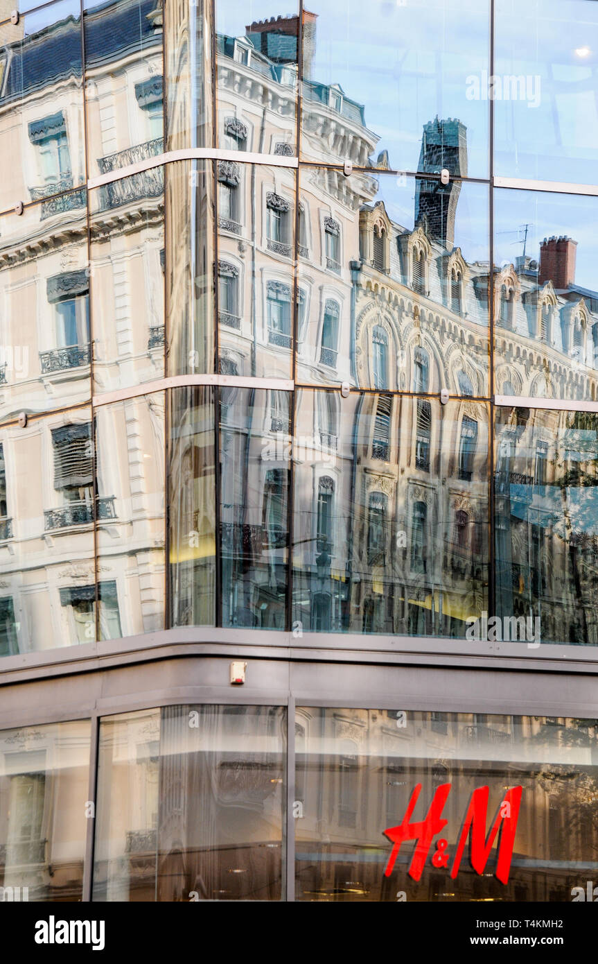 Economie et commerce hi-res stock photography and images - Alamy