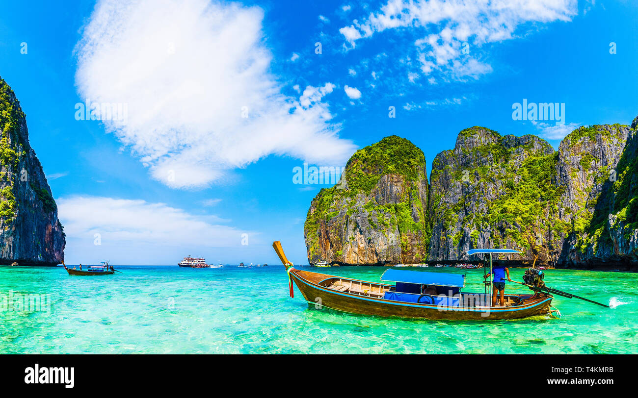 Maya bay at Phi Phi Leh island, Thailand Stock Photo - Alamy
