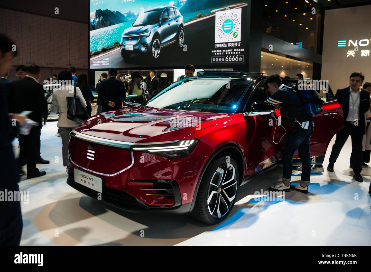 New Chinese EV start up debut car the Enovate ME7 unveiled at the 2019 ...
