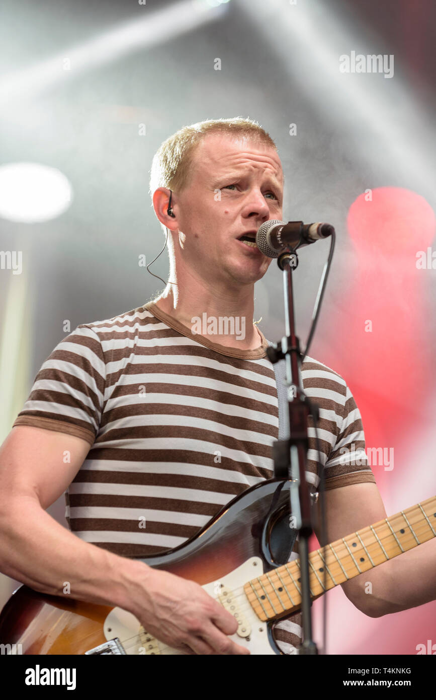 Benji tree hi-res stock photography and images - Alamy