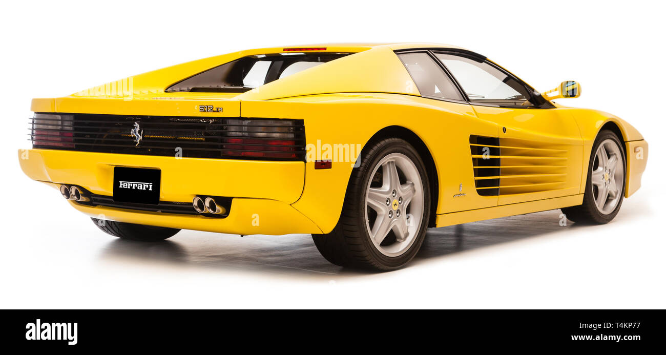 Engine bay ferrari testarossa Cut Out Stock Images & Pictures - Alamy