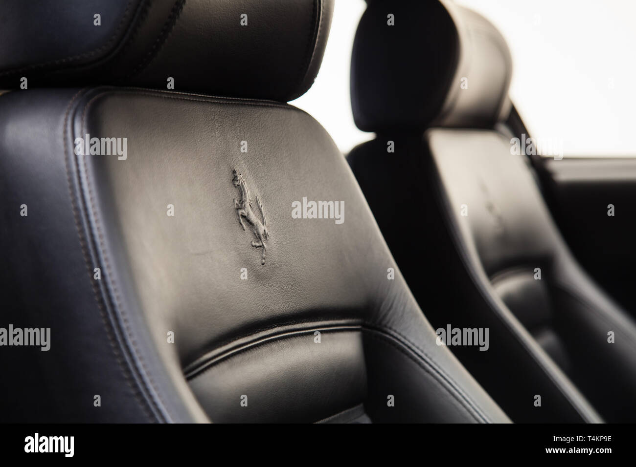 Engine bay ferrari testarossa hi-res stock photography and images - Alamy
