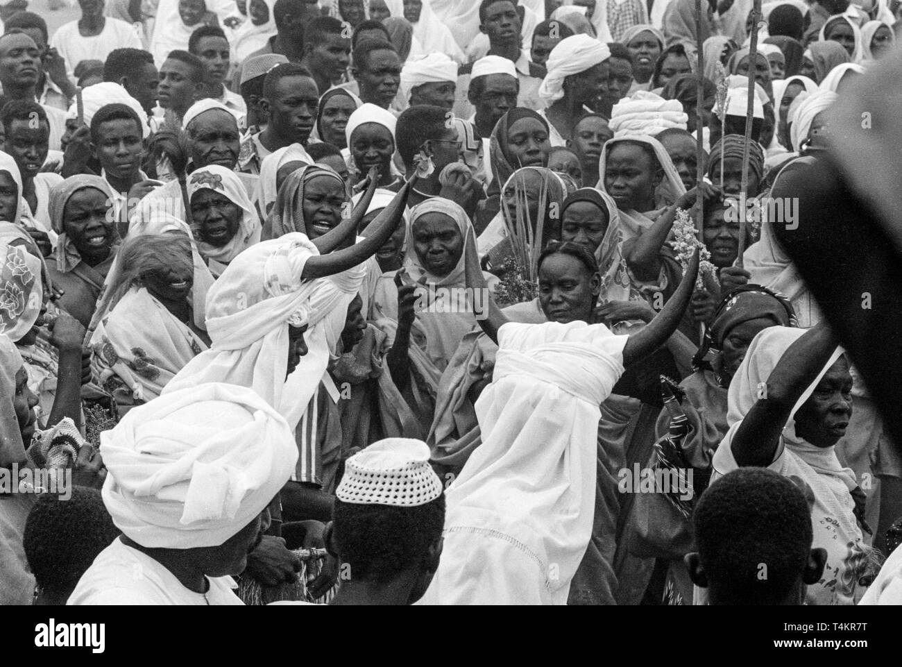 After the speeches the people gathered to display their Tribal colours ...