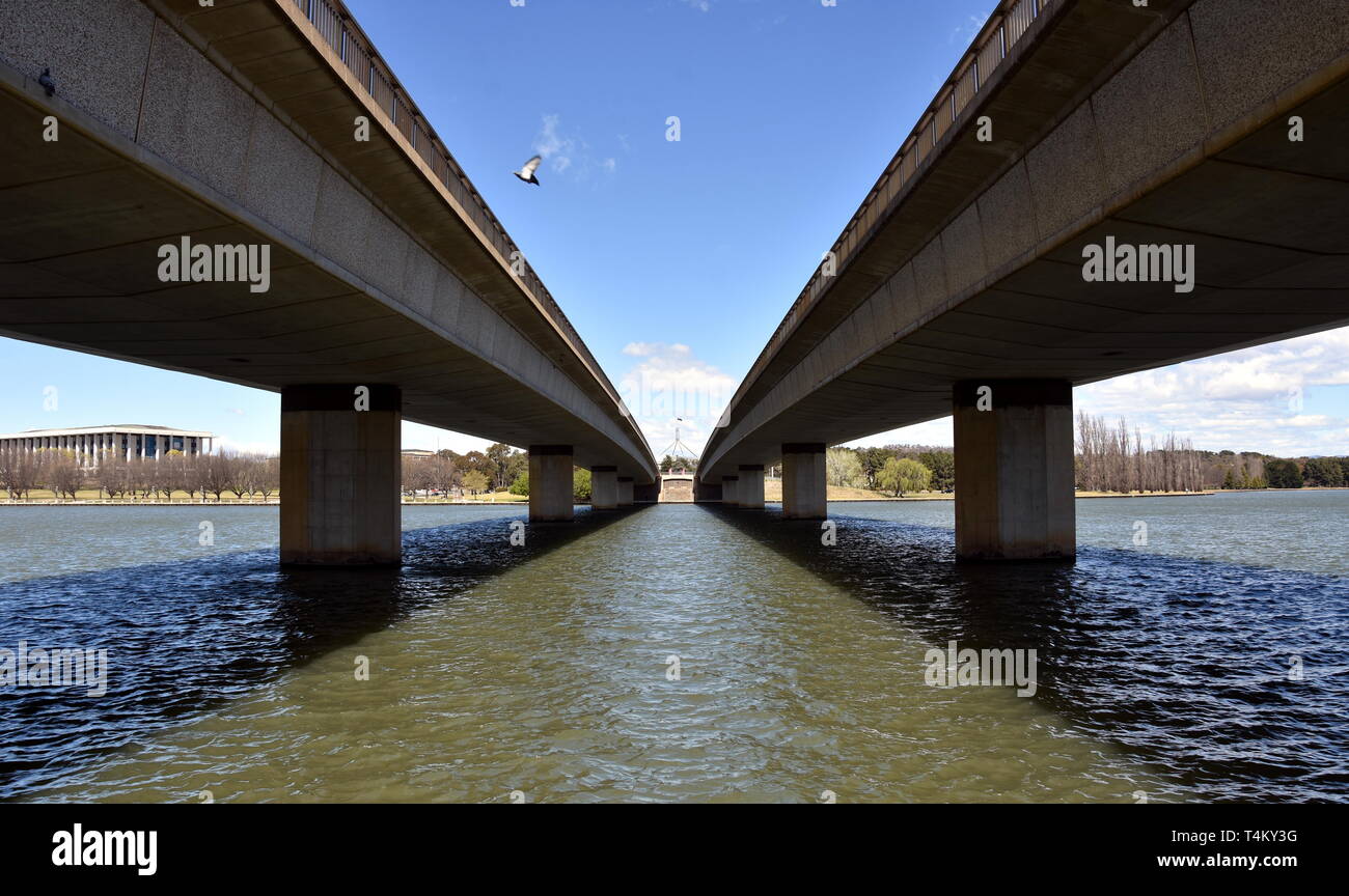 Commonwealth Bridge over Lake Burley Griffin in Australia capital city ...