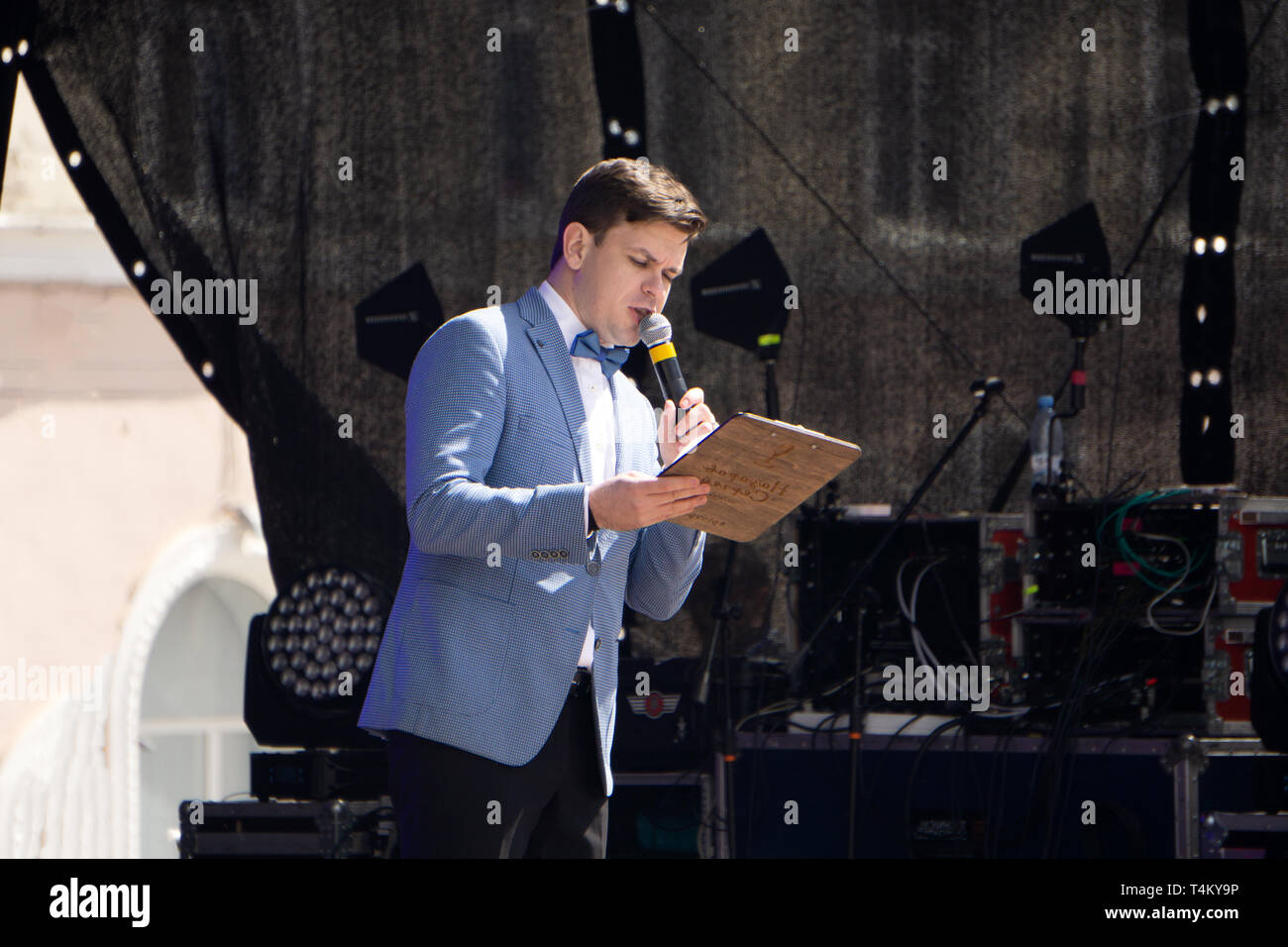 Talk Show Host Microphone High Resolution Stock Photography and Images ...