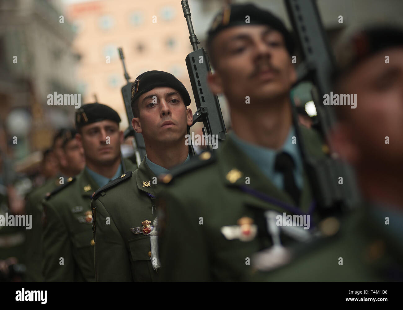 Spanish paratrooper brigade hi-res stock photography and images - Alamy