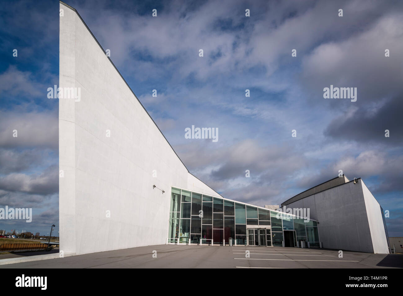 ARKEN Museum of Modern Art, Main facade and entrance, Copenhagen ...