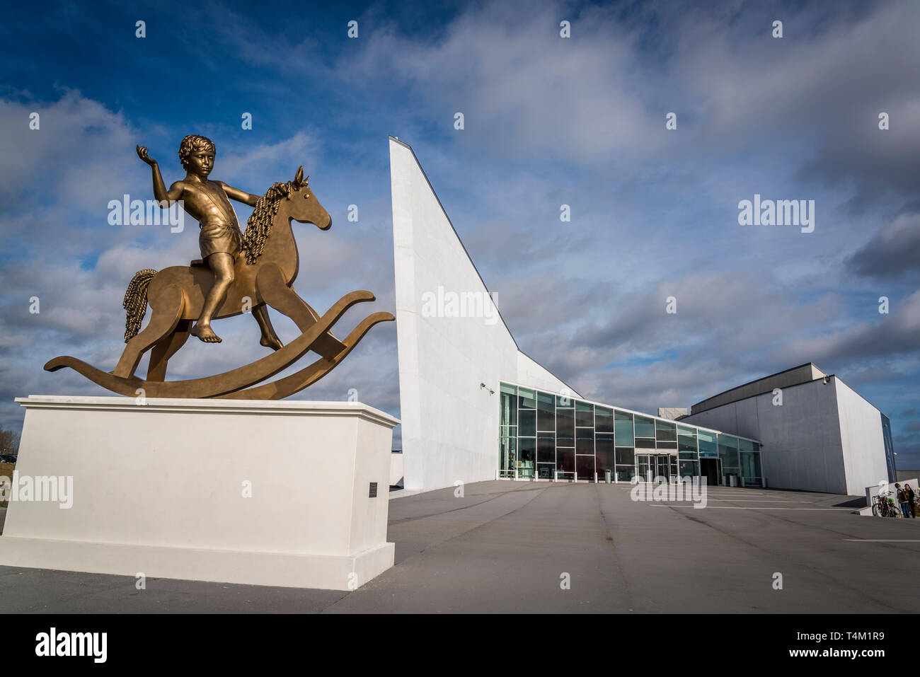 ARKEN Museum of Modern Art, Main facade and entrance and Elmgreen and ...