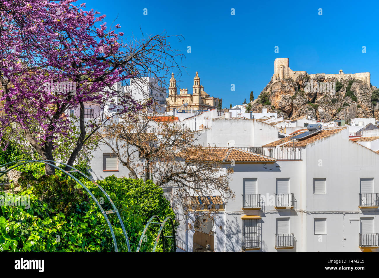 Pueblos blancos olvera hi-res stock photography and images - Alamy