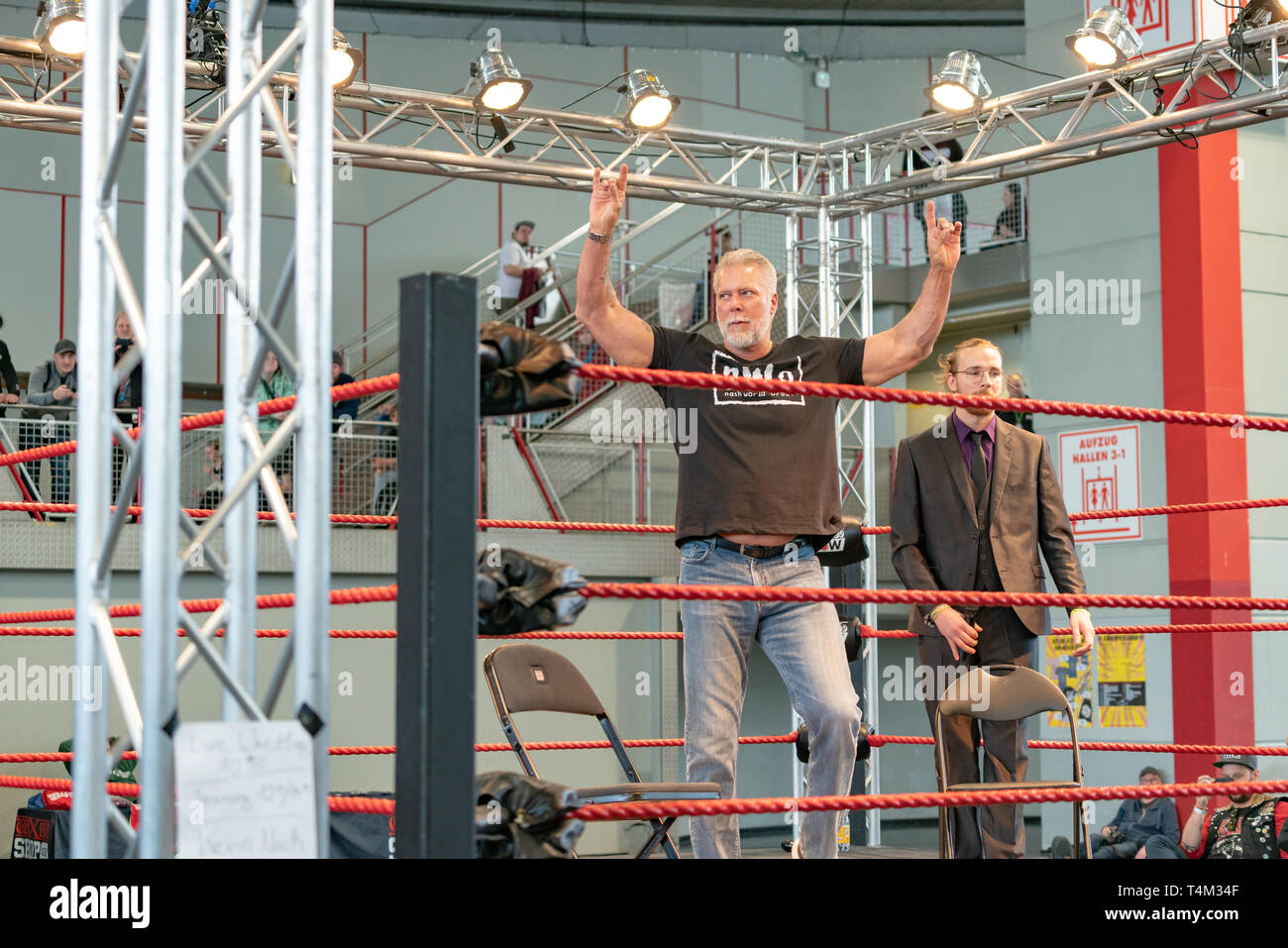 Kevin nash wwf hi-res stock photography and images - Alamy