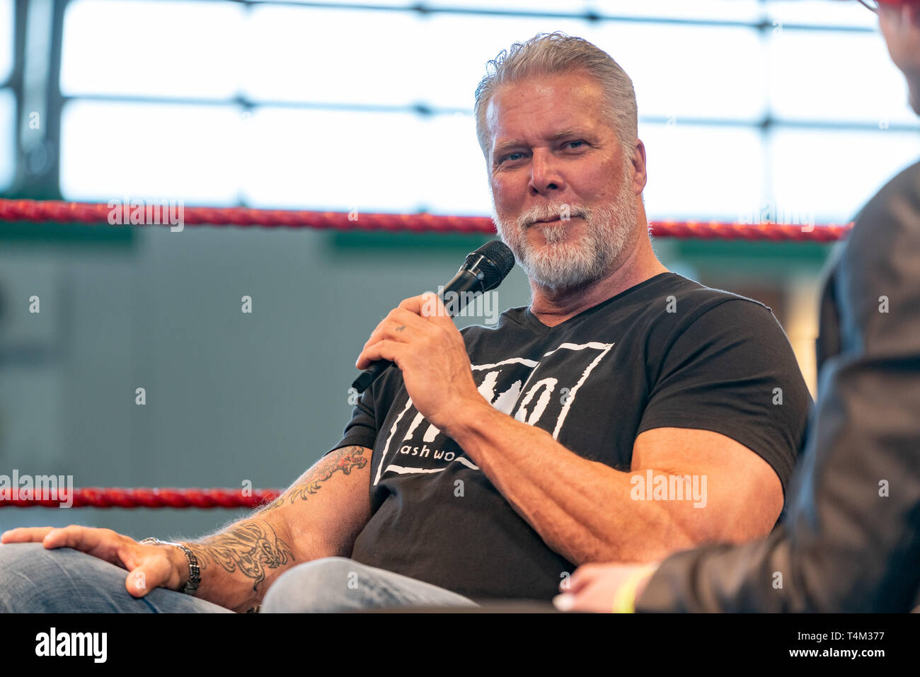 Kevin nash wwf hi-res stock photography and images - Alamy