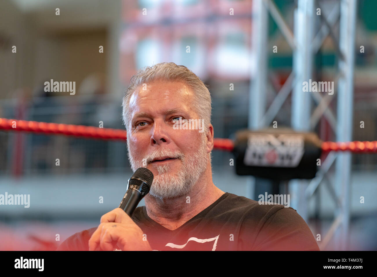 Kevin nash wwf hi-res stock photography and images - Alamy