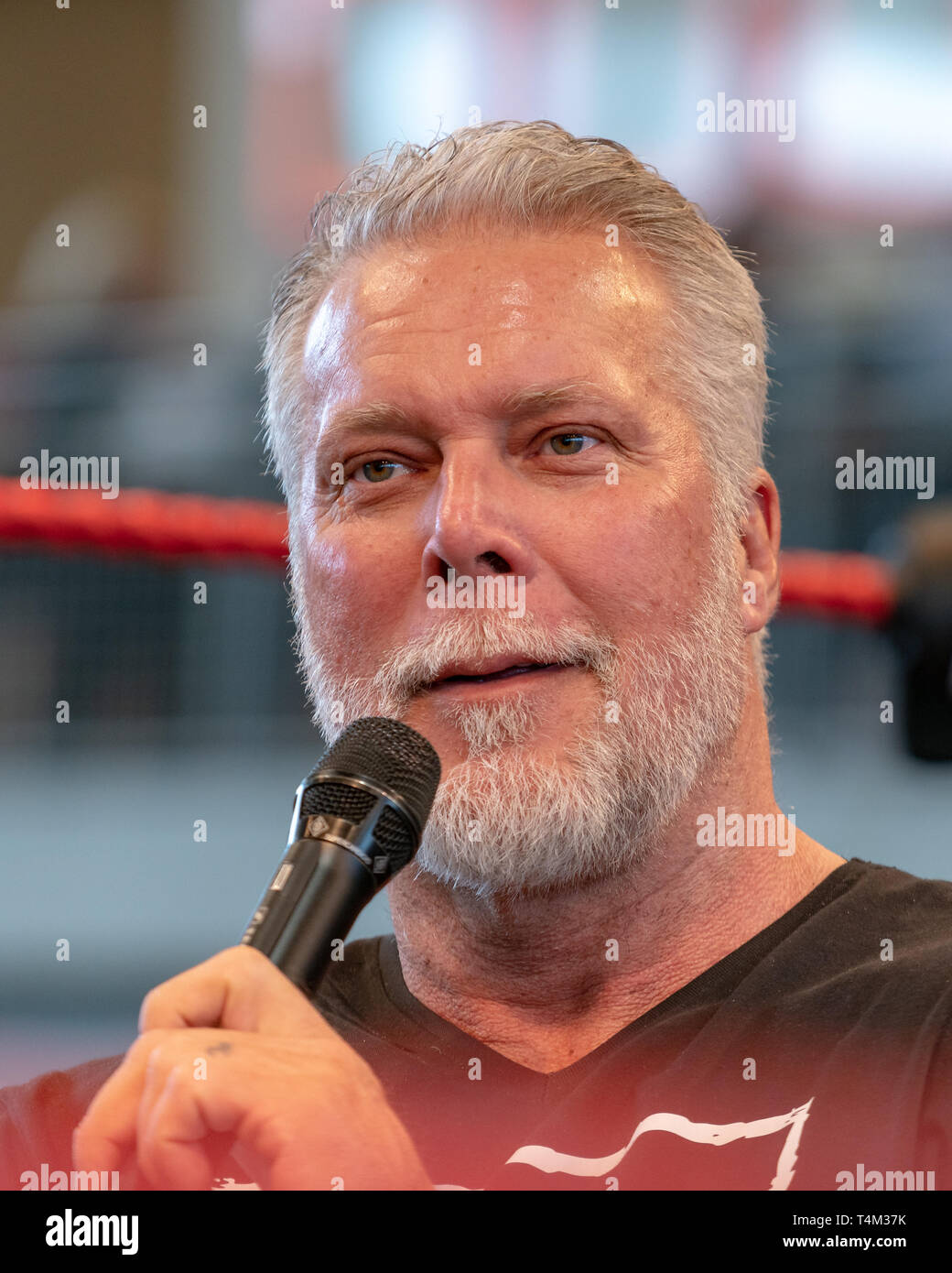 Kevin nash wwf hi-res stock photography and images - Alamy