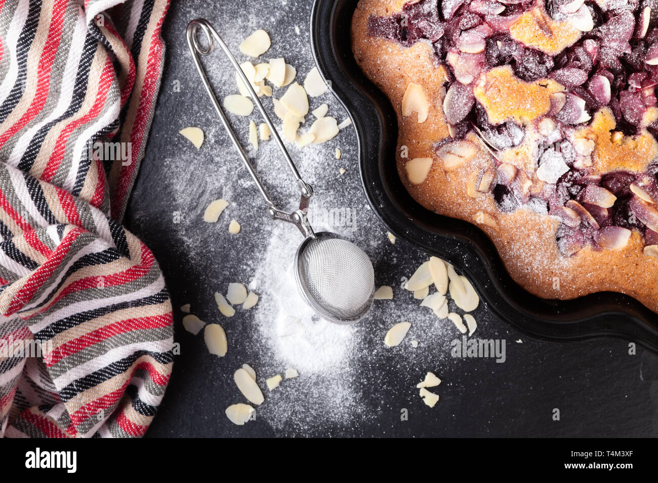Almond and raspberry cake, Bakewell tart. Traditional British pastry ...