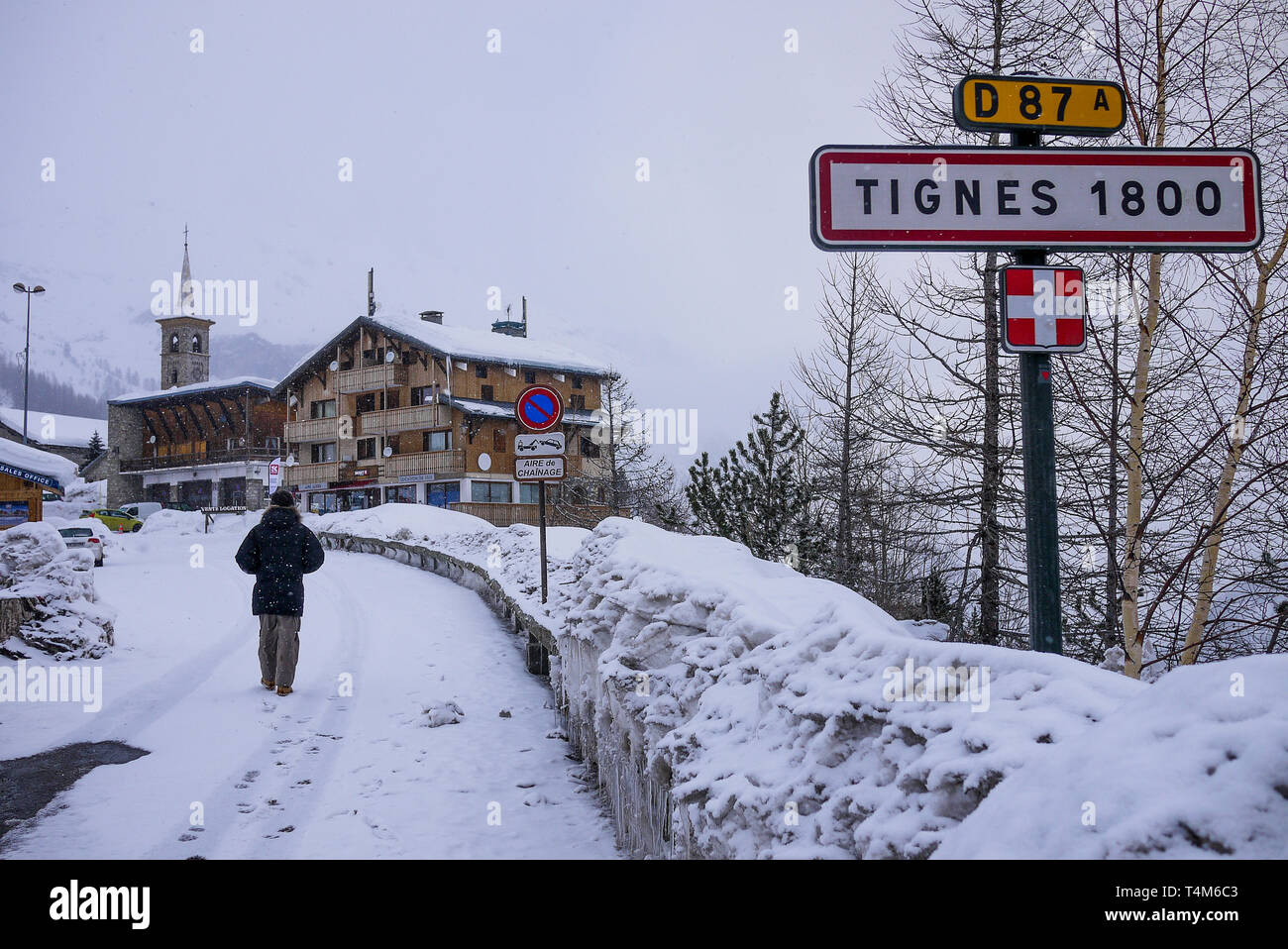 Tignes 1800 hi-res stock photography and images - Alamy