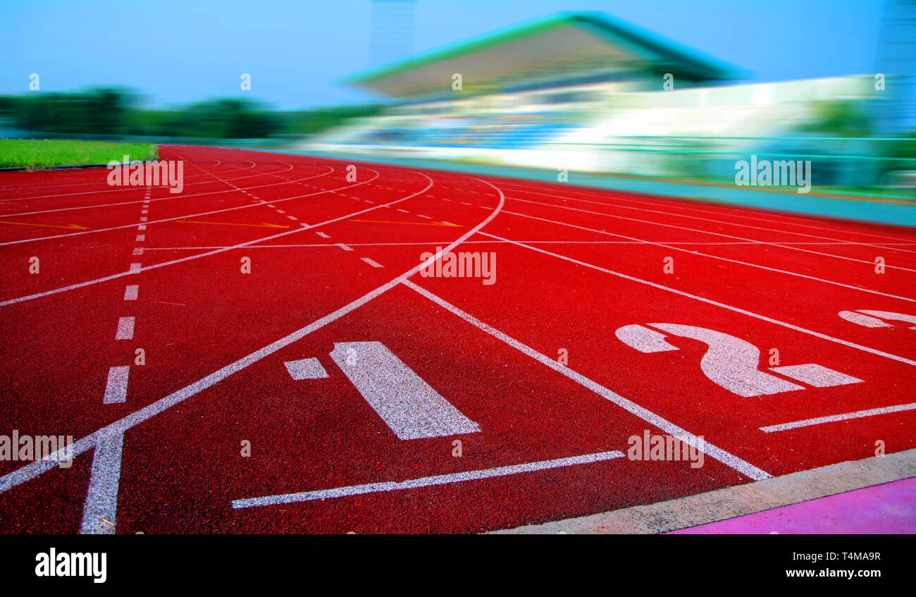 track and running Stock Photo - Alamy