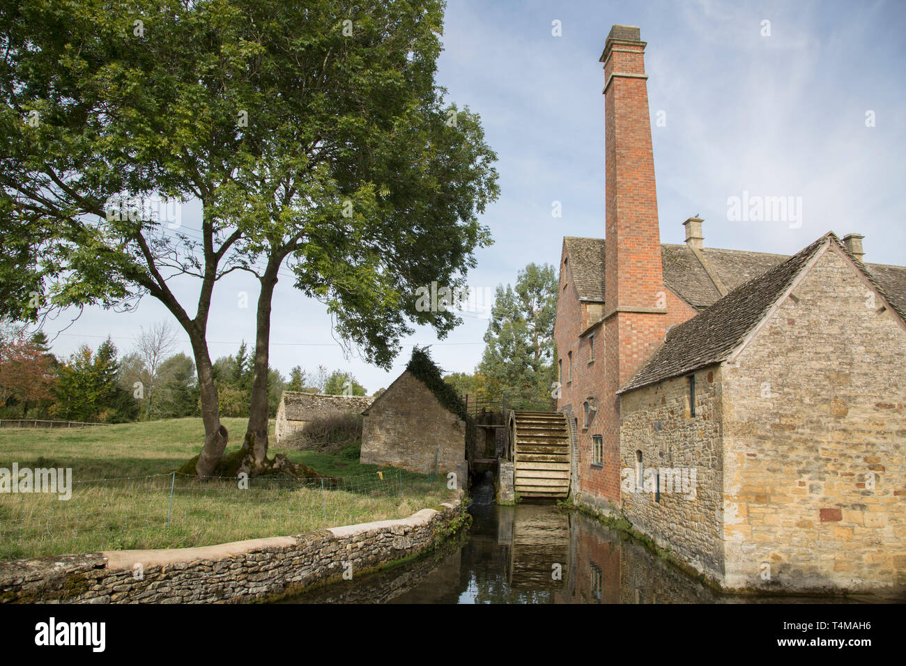 The mill at lower slaughter hi-res stock photography and images - Alamy
