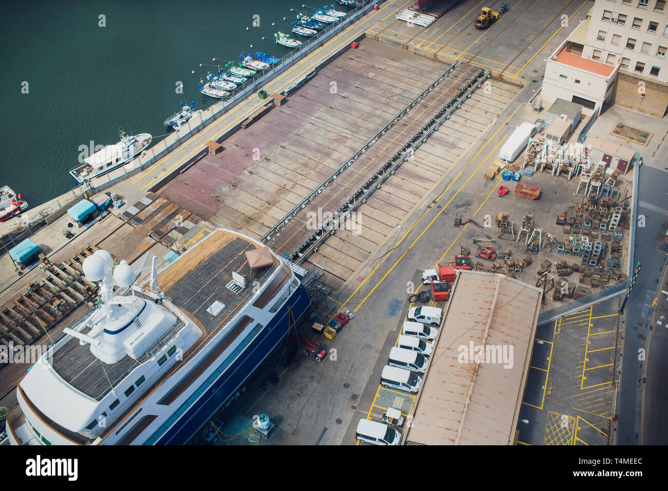 Parked mini buses hi-res stock photography and images - Alamy