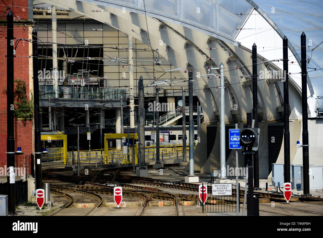Victoria Rail Station Stock Photo - Alamy