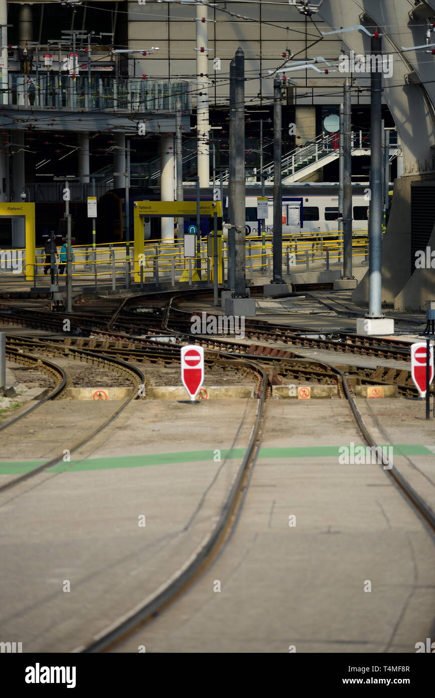 Victoria Rail Station Stock Photo - Alamy