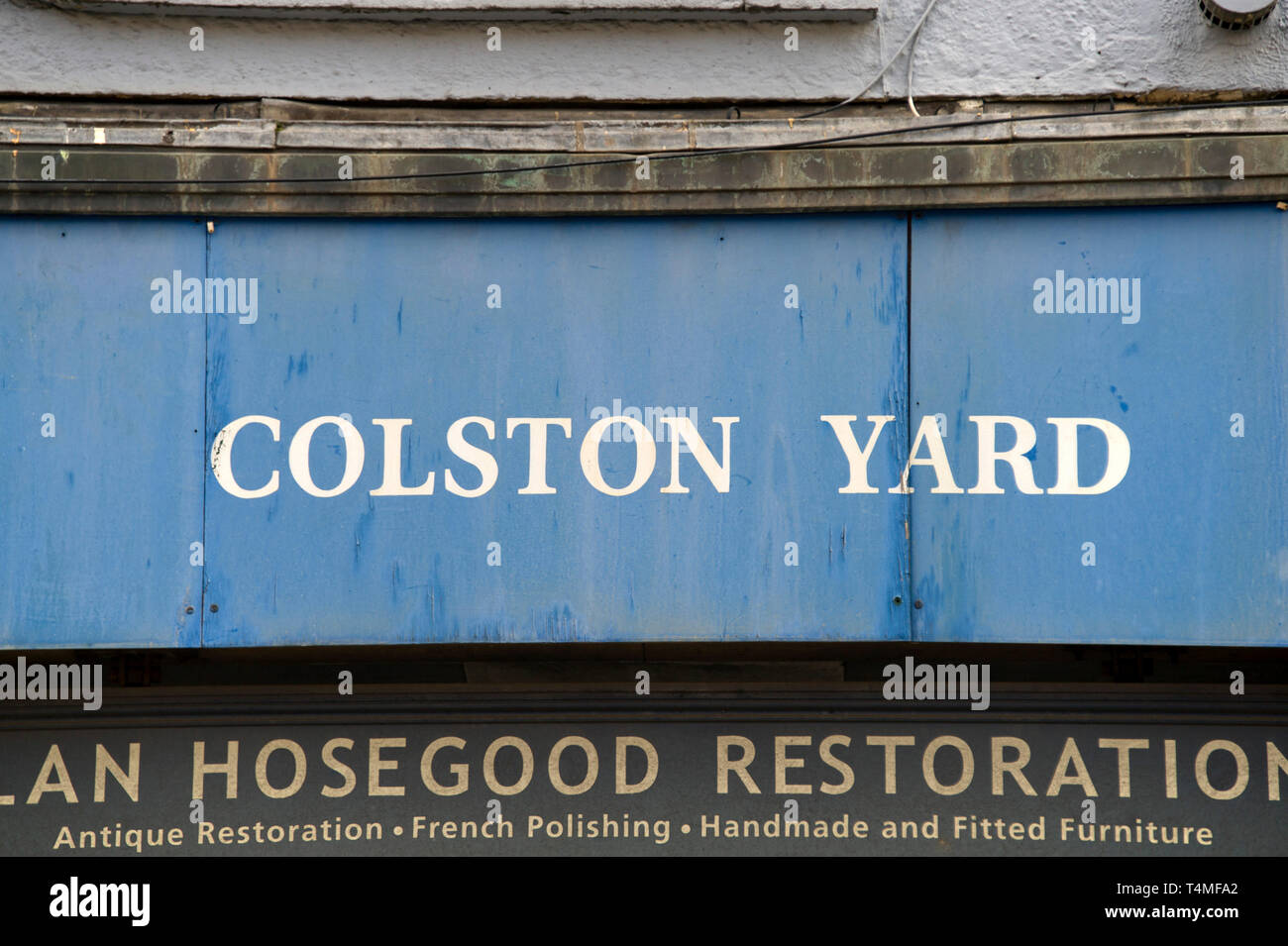 Business name signs hi-res stock photography and images - Alamy