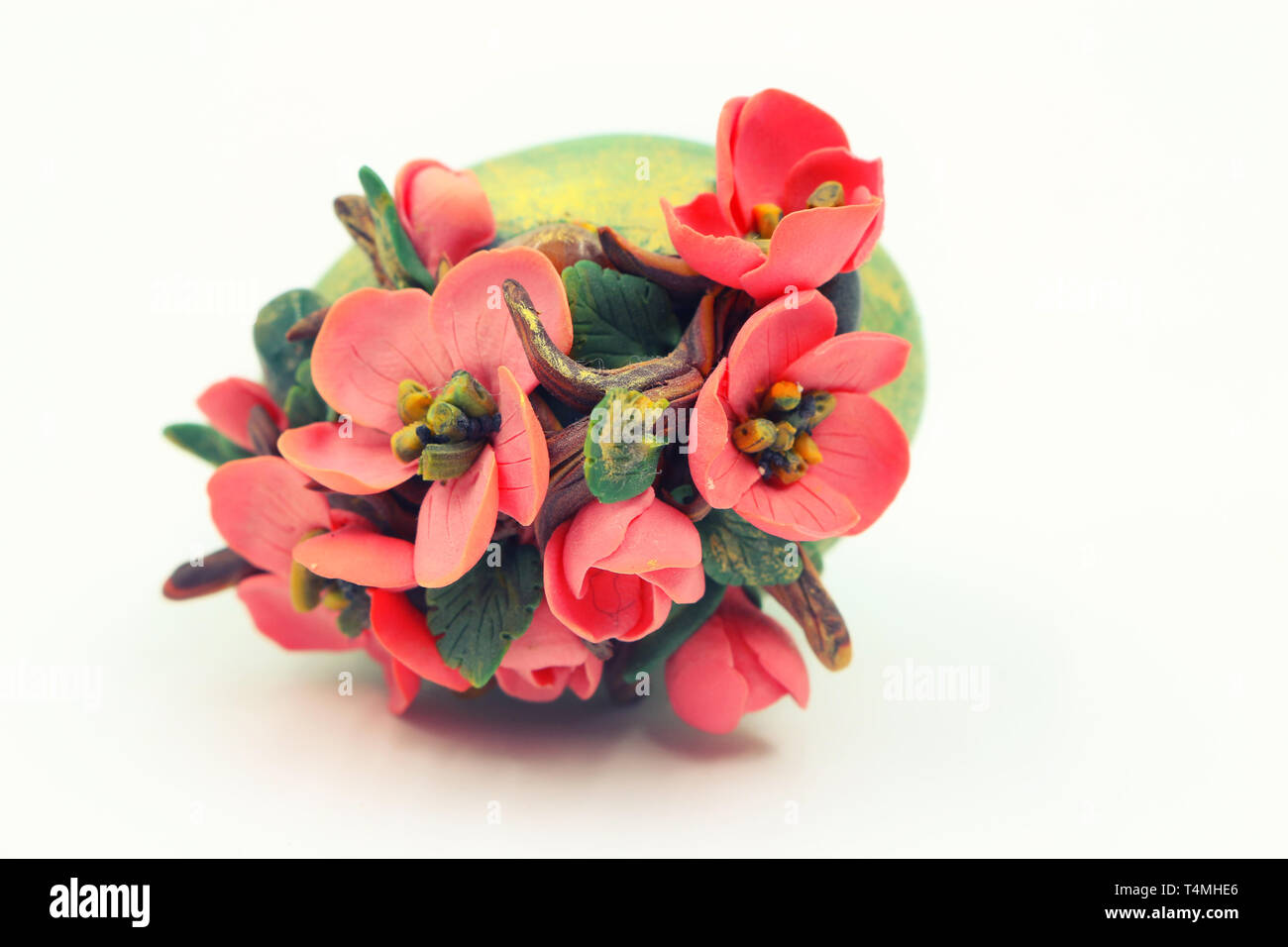 Iconic spring decor with beautiful flowers and an egg Stock Photo - Alamy