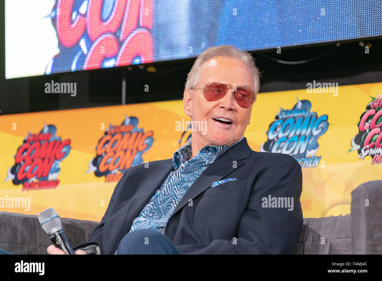 Lee majors six million hi-res stock photography and images - Alamy