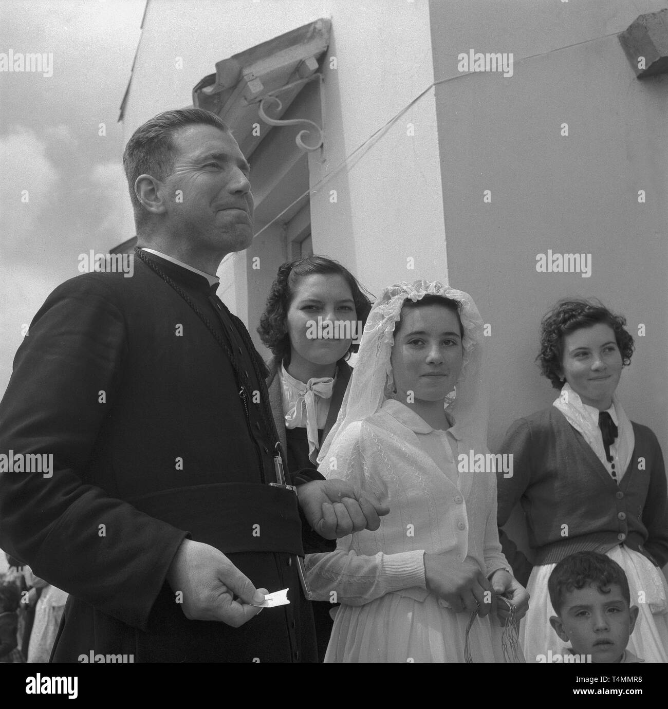 Church festival in an Italian colony with different nationalities, El ...