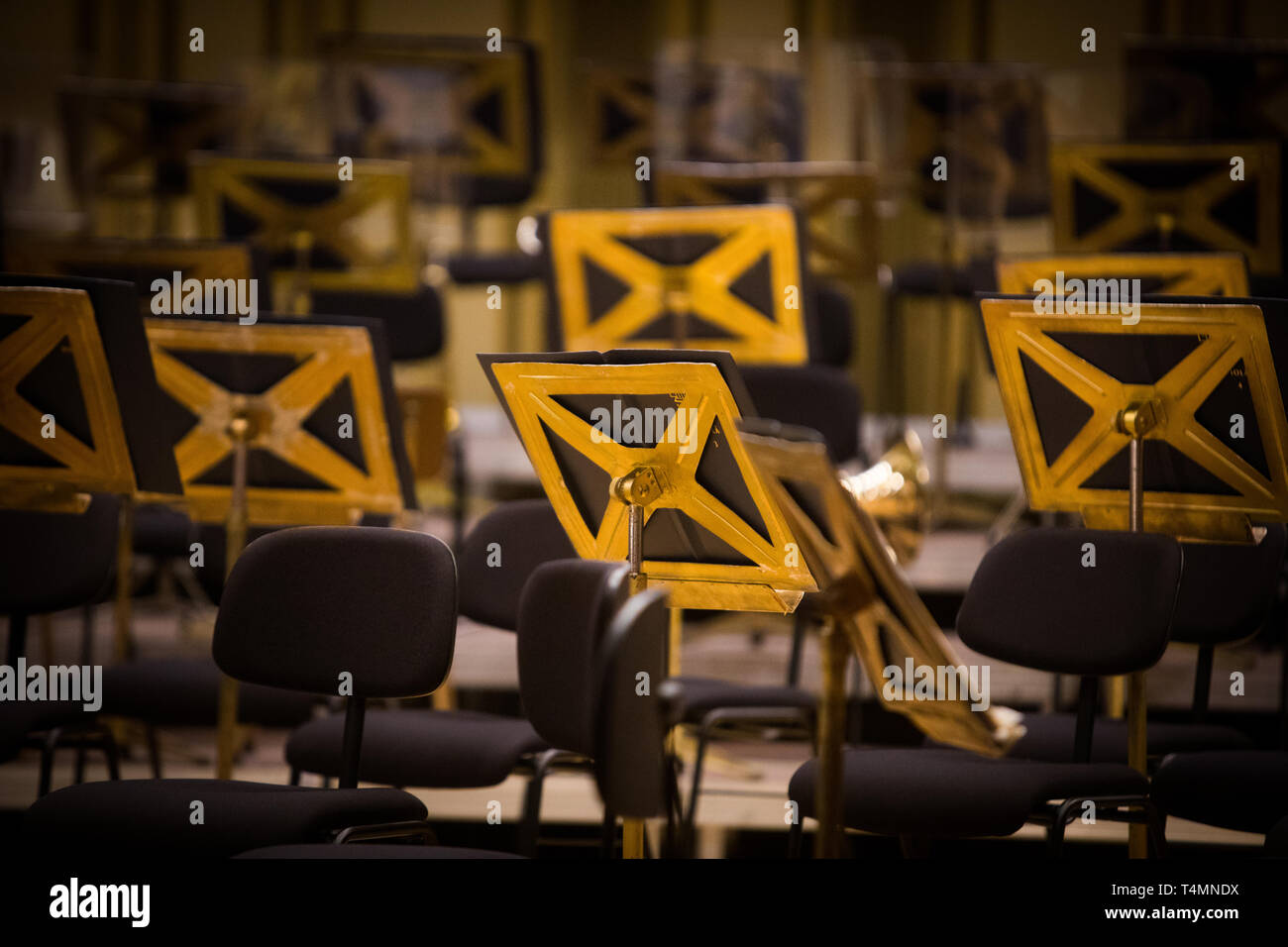 Orchestra empty seats hi-res stock photography and images - Alamy