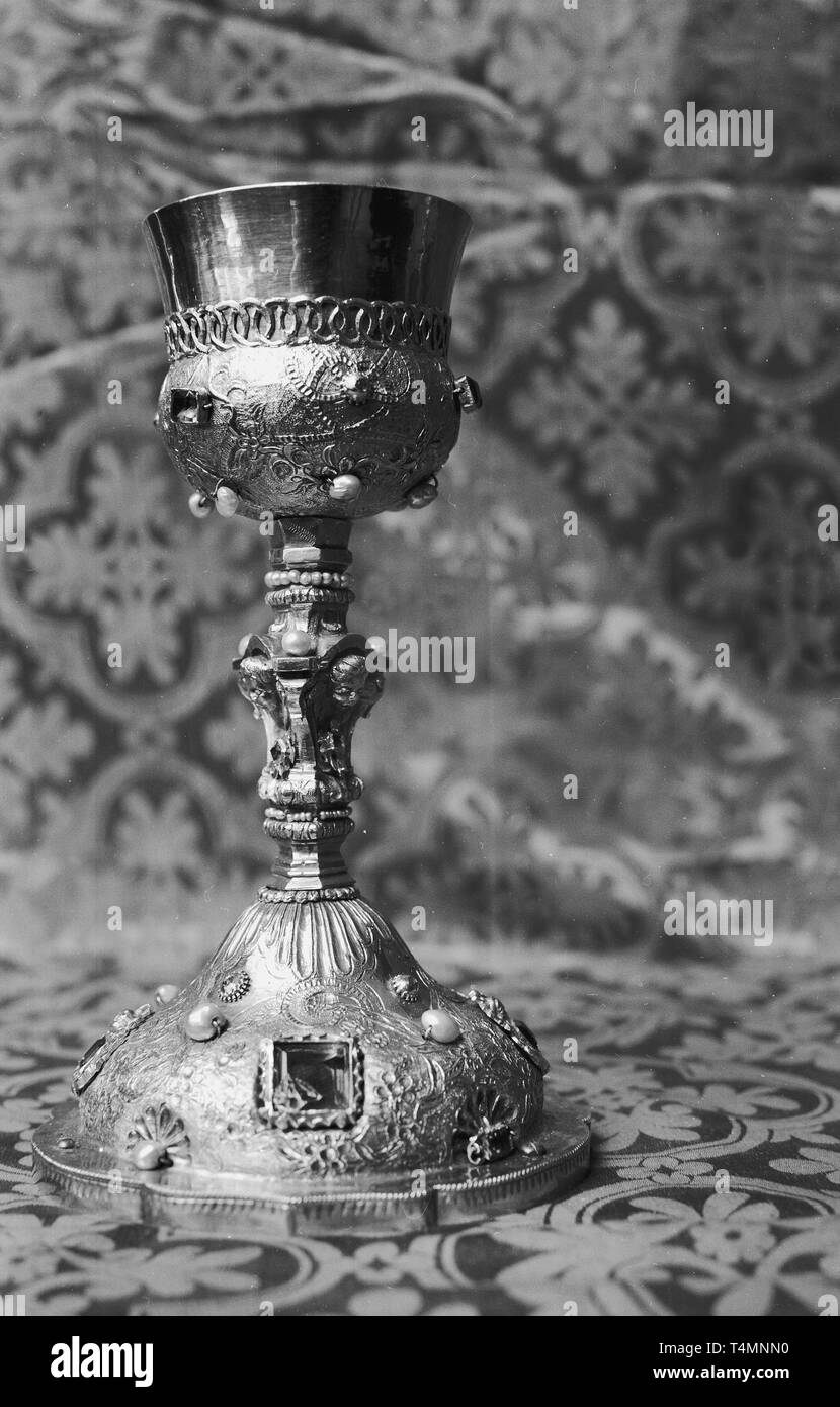 Chiselled stones hi-res stock photography and images - Alamy