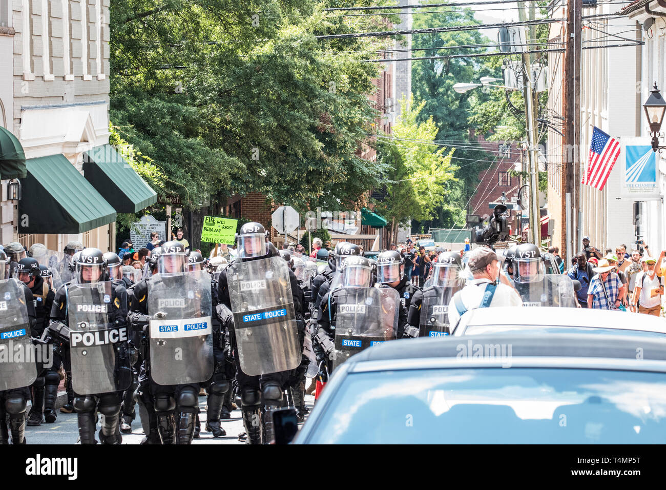 Police uniform street hi-res stock photography and images - Alamy