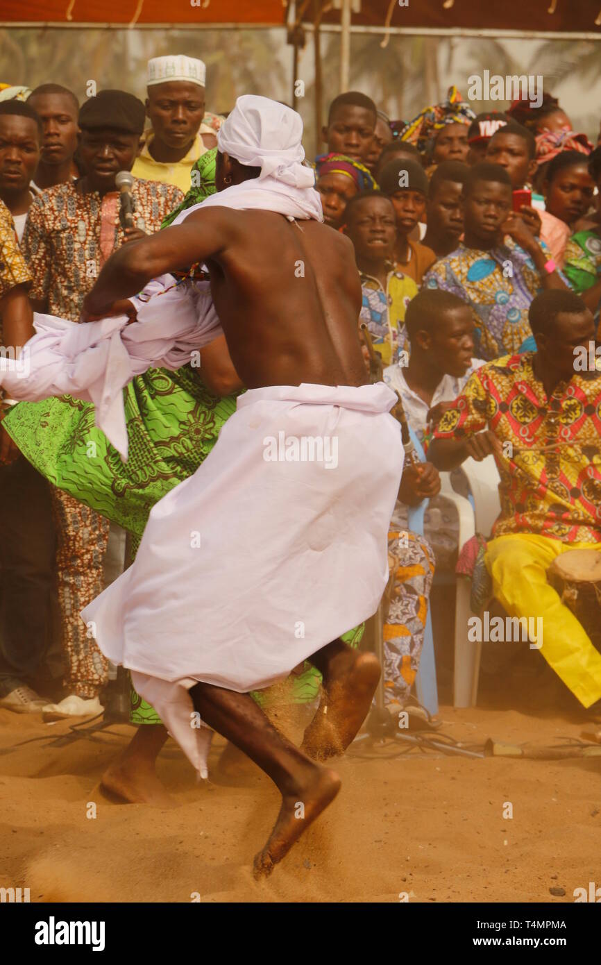 Traditional dances of benin hi-res stock photography and images - Alamy