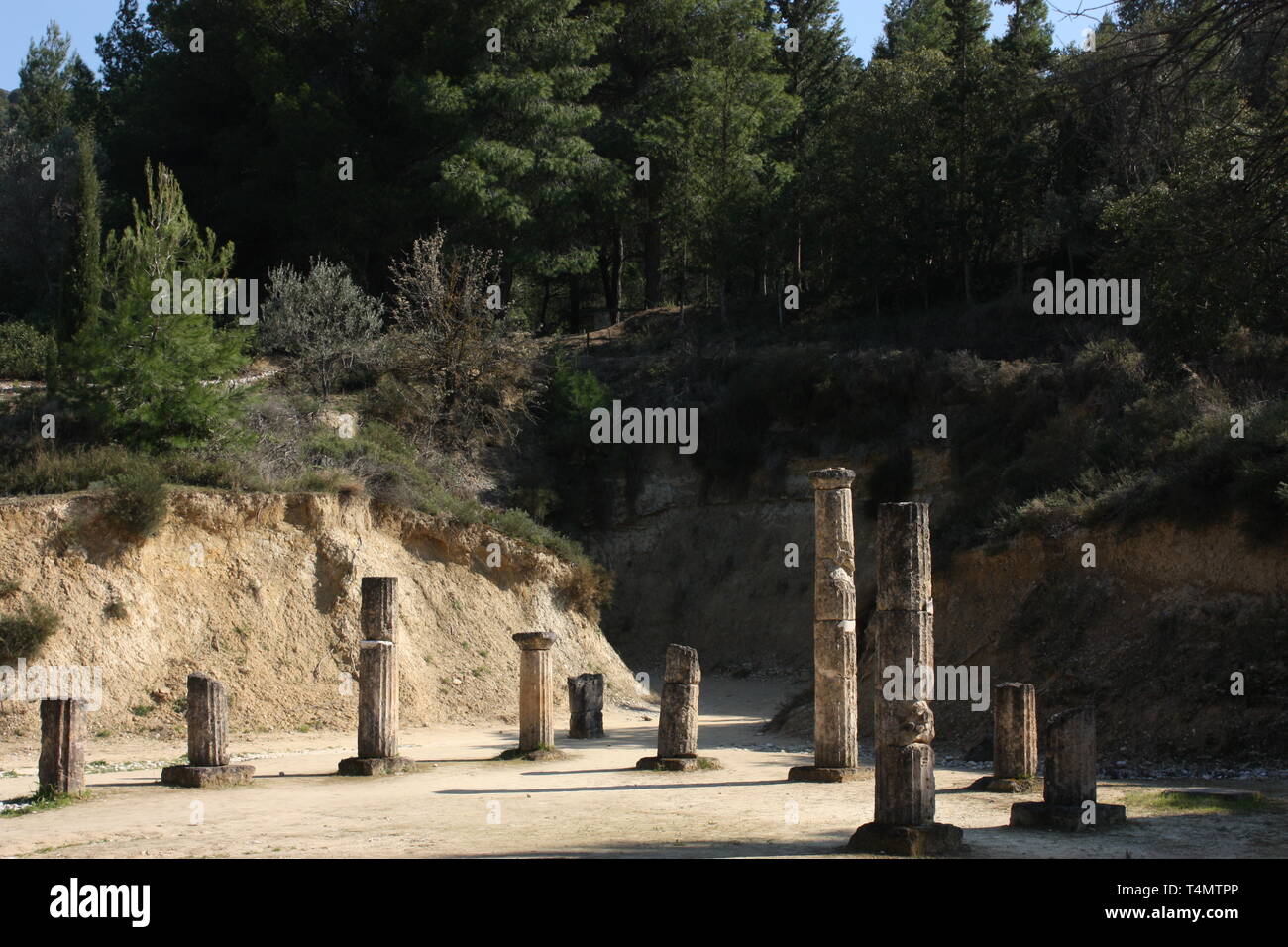 The changing rooms where the athletes prepared for the Nemean Games ...