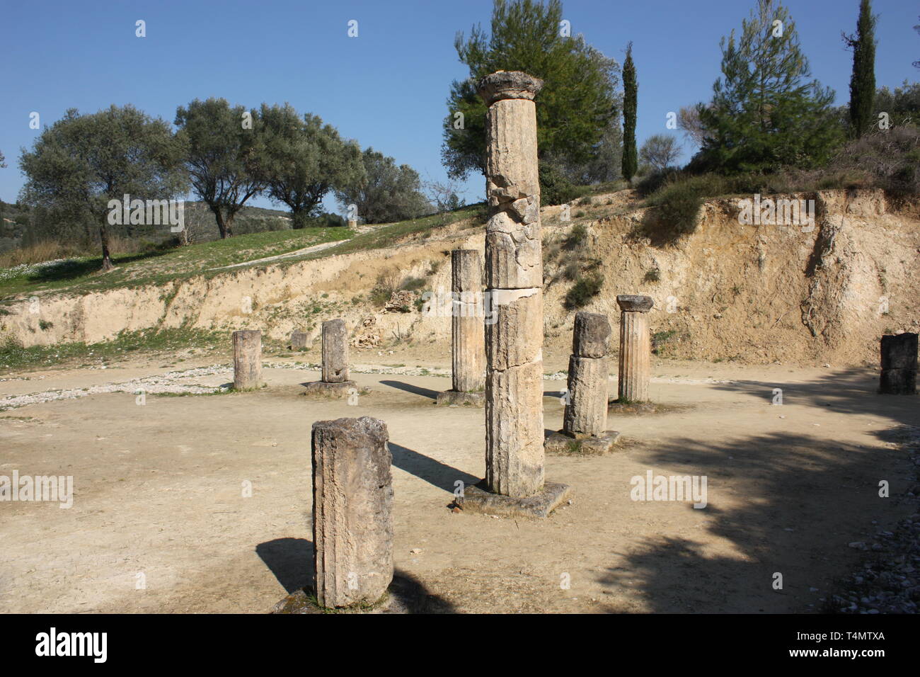 The changing rooms where the athletes prepared for the Nemean Games ...