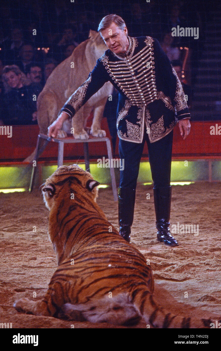 Austrian Actor Karlheinz Boehm Stock Photos & Austrian Actor Karlheinz ...
