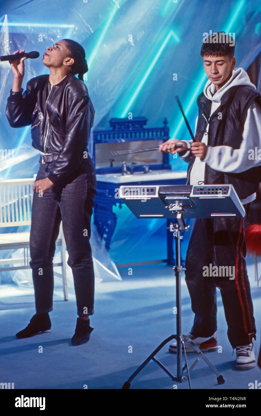 Bomb the bass beat dis hi-res stock photography and images - Alamy