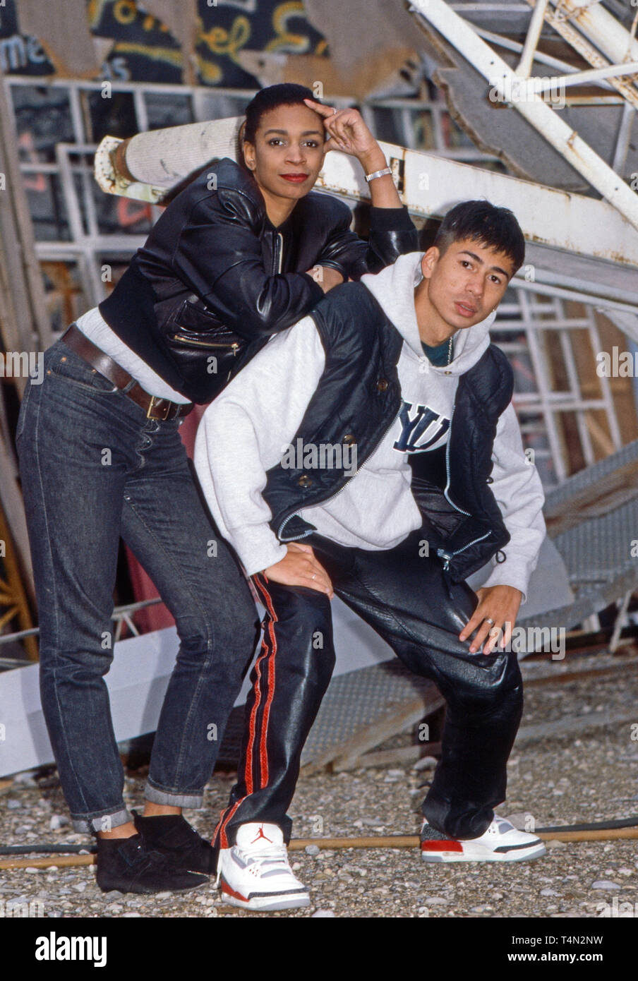 Bomb the bass beat dis hi-res stock photography and images - Alamy