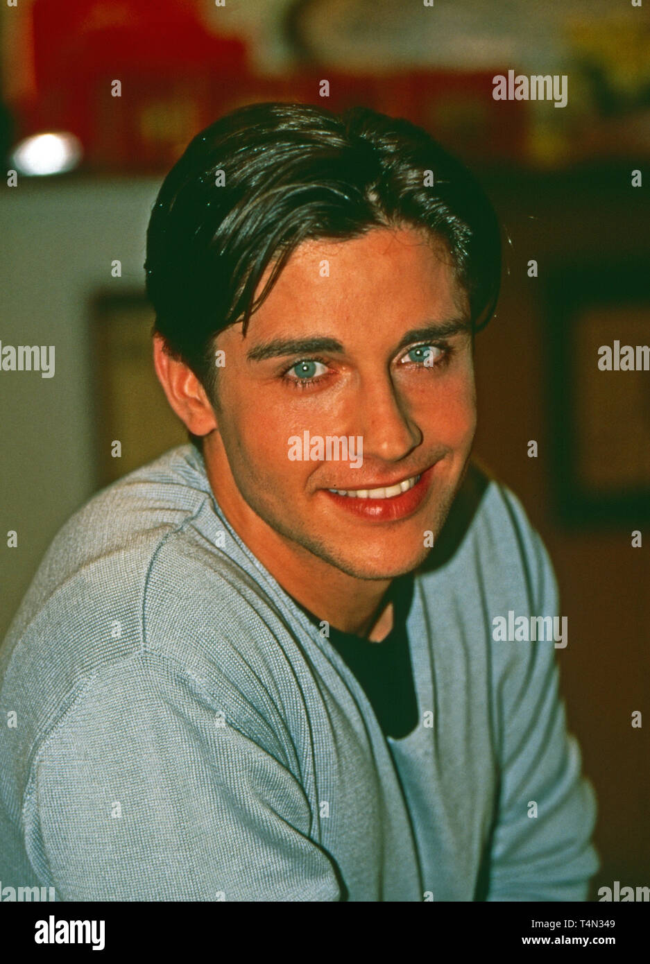 Oliver Booth's Instagram, Twitter & Facebook on IDCrawl