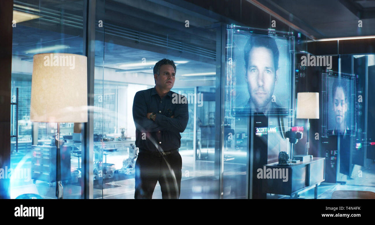 AVENGERS: ENDGAME, (aka AVENGERS 4), from left: Mark Ruffalo as Bruce ...