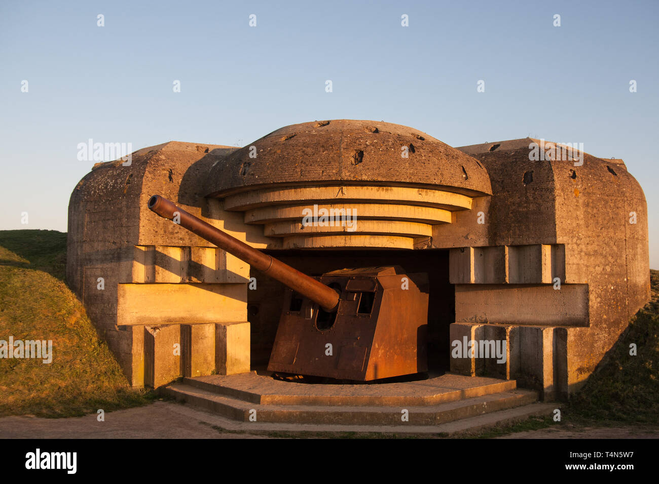 Atlantic wall coastal defence battery hi-res stock photography and ...