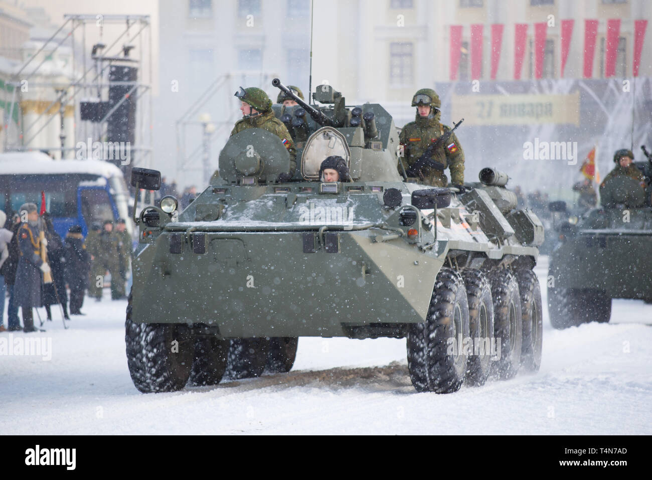 Btr 82a hi-res stock photography and images - Alamy