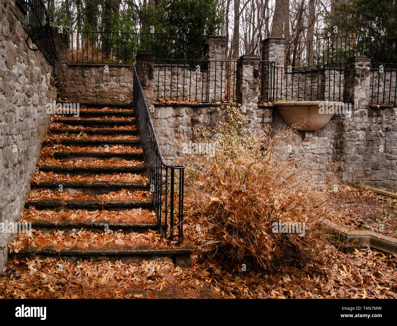 Stairs inside a sunken ornamental garden Stock Photo - Alamy