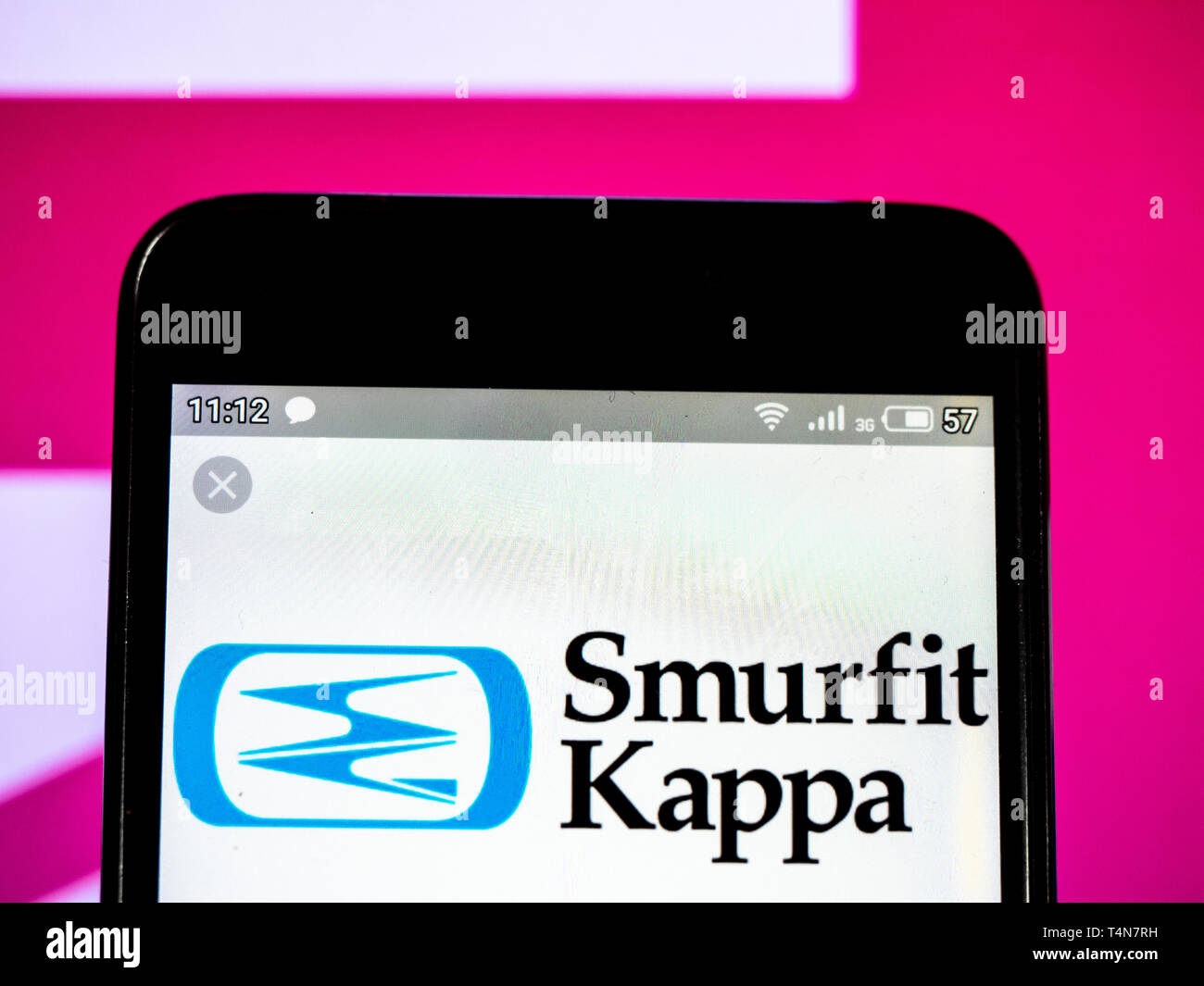 Smurfit kappa logo hi-res stock photography and images - Alamy