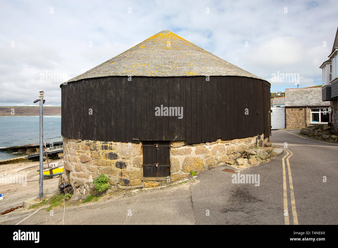 Capstan house hi-res stock photography and images - Alamy